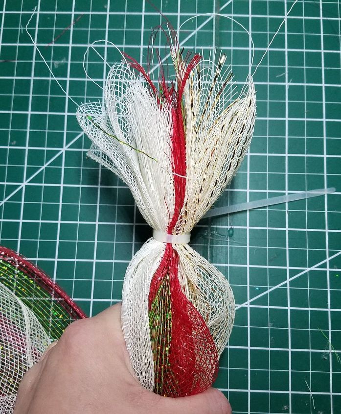 Deco Mesh Christmas Flower Wreath Tutorial Hometalk