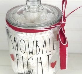 Decoración DIY para la lucha de bolas de nieve de interior | Hometalk