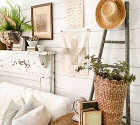 How to Make a DIY Poster Hanger | Hometalk