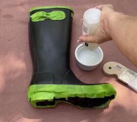 How to Upcycle old Rainboots into stunning Garden Planters | Hometalk