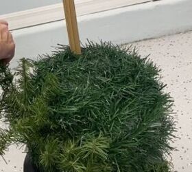 7 Simple Steps to Make This Festive DIY Christmas Topiary | Hometalk