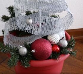 8 Simple Steps to an Easy and Creative Christmas Topiary | Hometalk