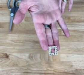 Add a Jolly Touch to Your Holiday Décor With Easy Santa Clause String ...