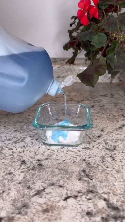 3 Easy Baking Soda Hacks For Soap Scum Scuff Marks And Stains Hometalk