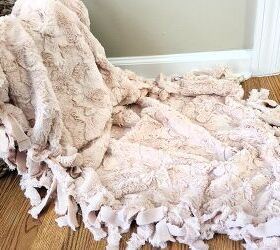 HOW TO MAKE AN EASY SPRING THROW | Hometalk